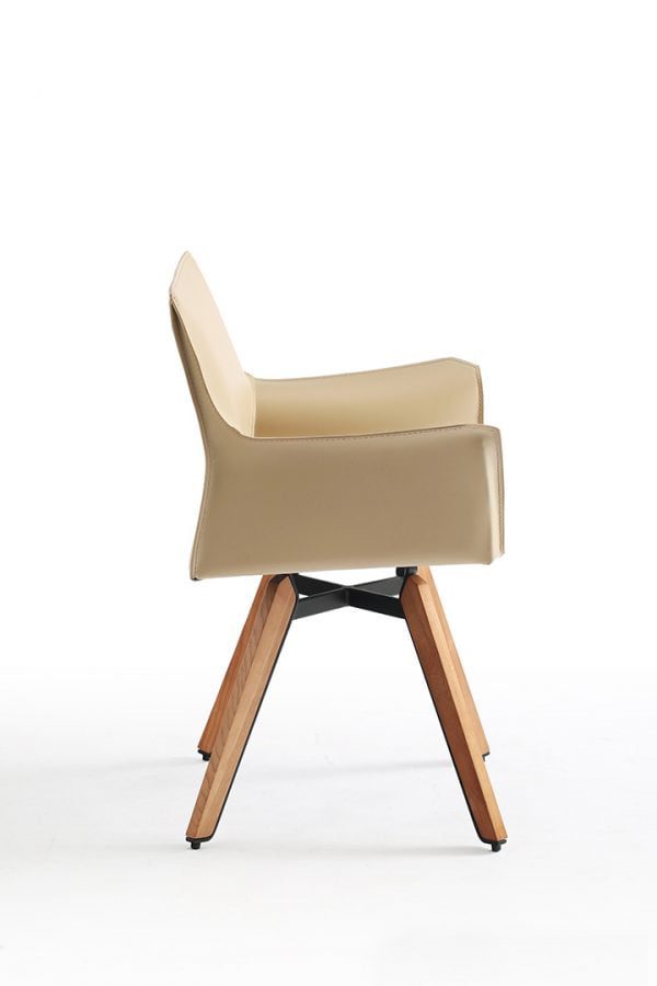 Zeus Chair – Theory of Living