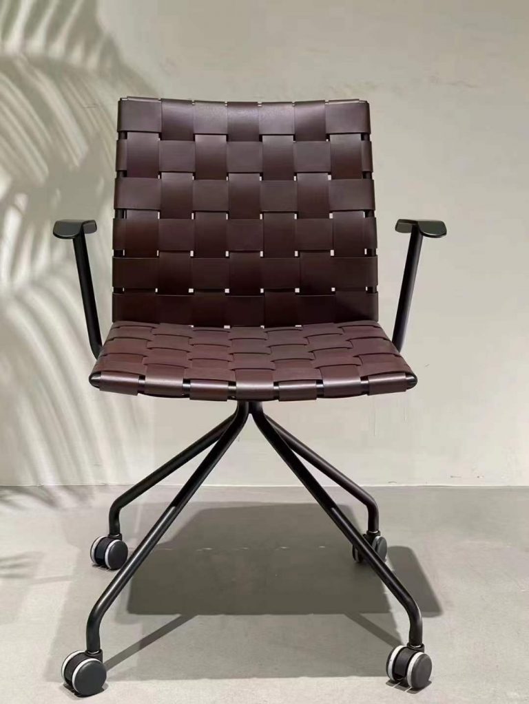 Enzo Chair – Theory of Living