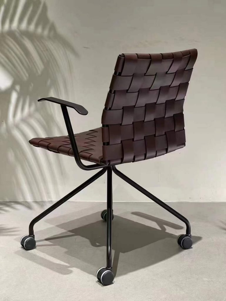Enzo Chair – Theory of Living