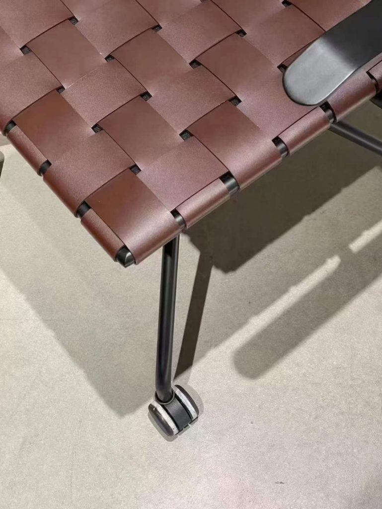 Enzo Chair – Theory of Living